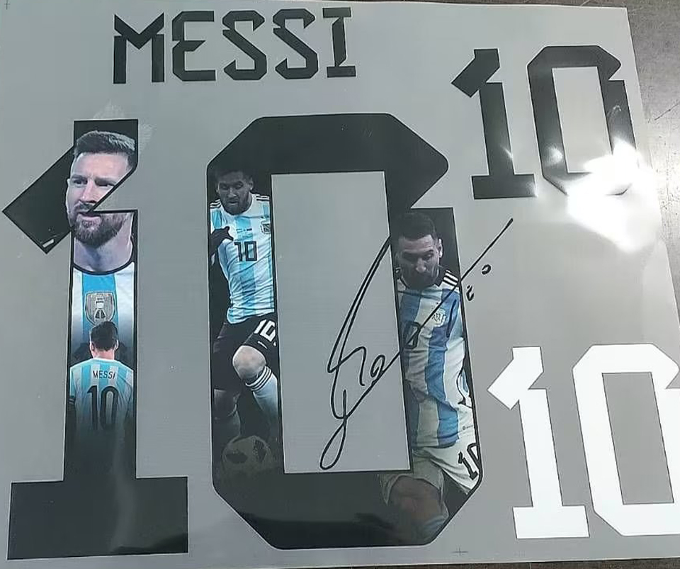 MESSI #10 Signature Version Argentina Home Font 2023