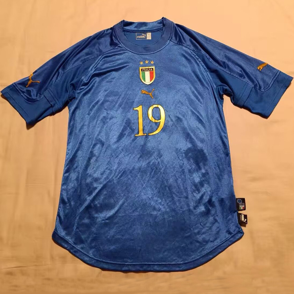 2004 Italy Home Blue Retro Soccer Jersey