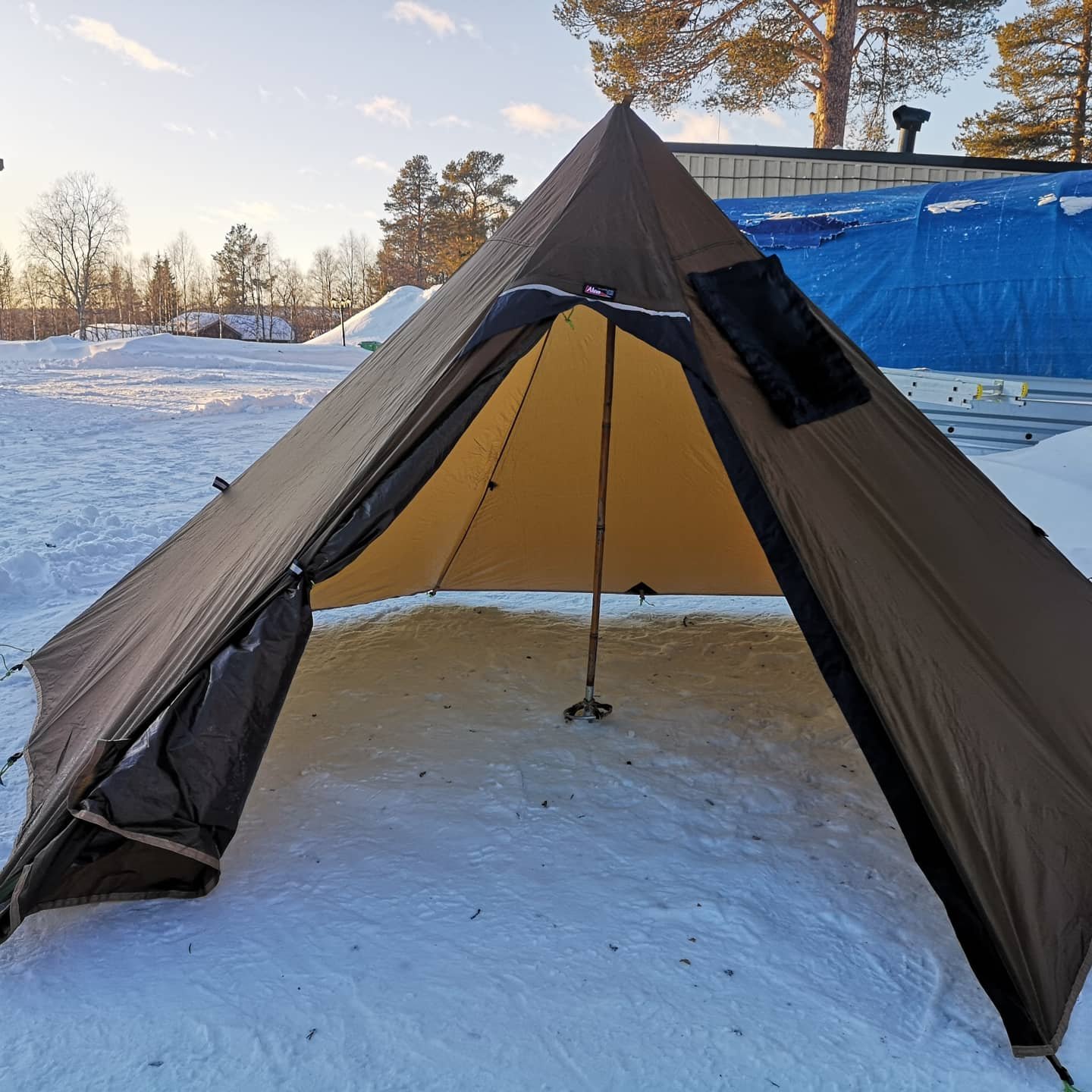 Luxe Outdoor Minipeak XL Hot Tent Review