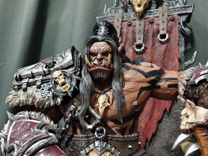 garrosh hellscream statue