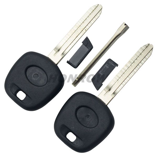 Toyota transponder key blank with Toy43 blade